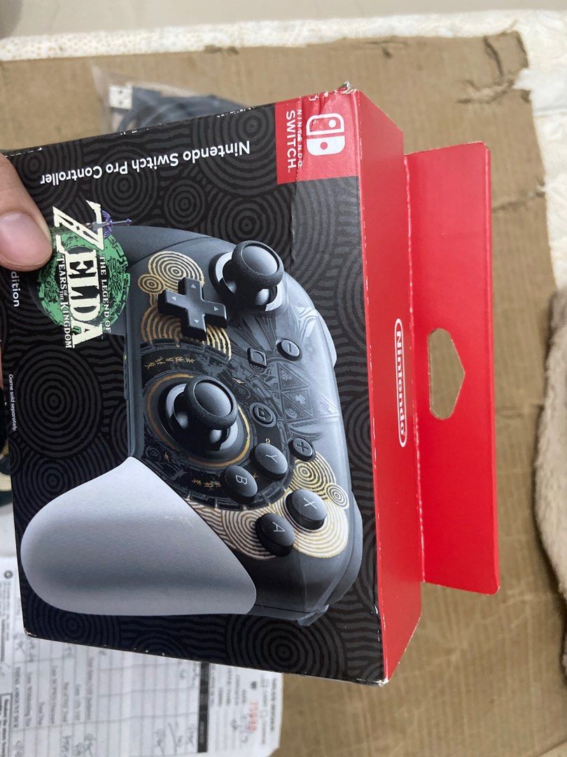 Nintendo Switch Pro Controller - TOTK Edition CIB, Video Gaming, Video ...