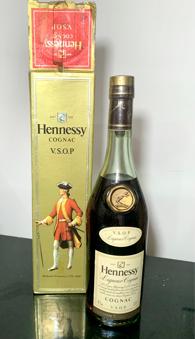 Old Hennessy VSOP Liqueur Cognac (bought 40 years ago), Food & Drinks ...