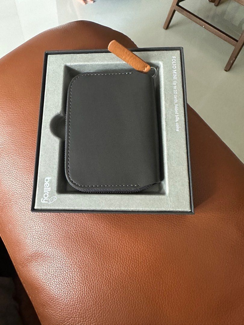 Original Bellroy folio mini, Luxury, Bags & Wallets on Carousell