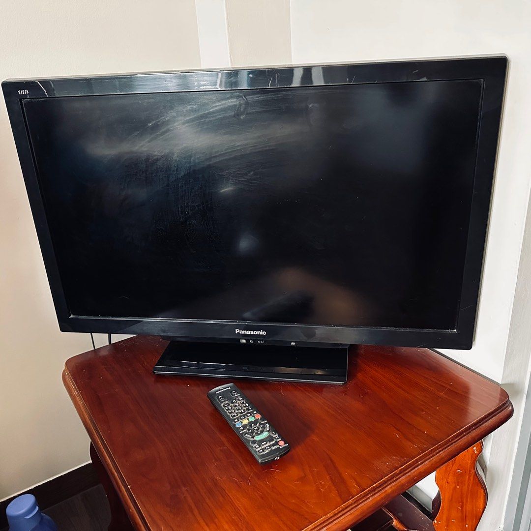 Panasonic 32 inch TV - Model TH-L32C4S, TV & Home Appliances, TV ...