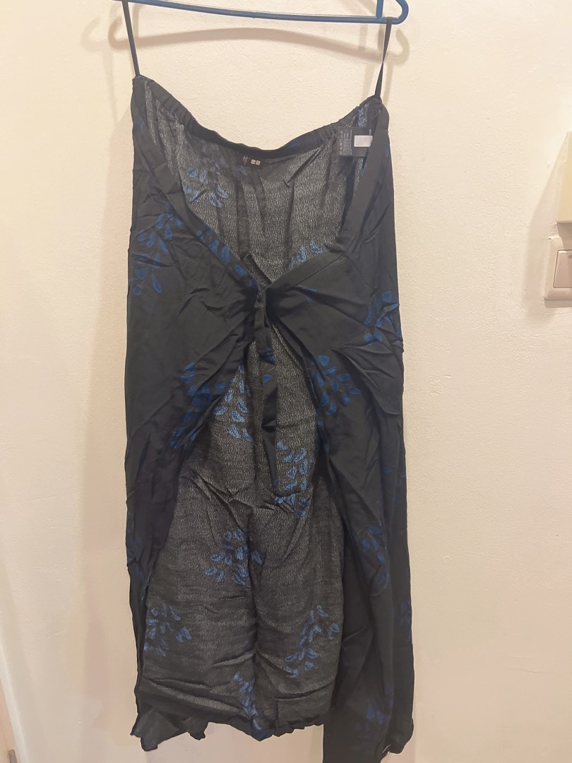 Pareo, skirts pre loved still new, Women's Fashion, Bottoms, Skirts on ...