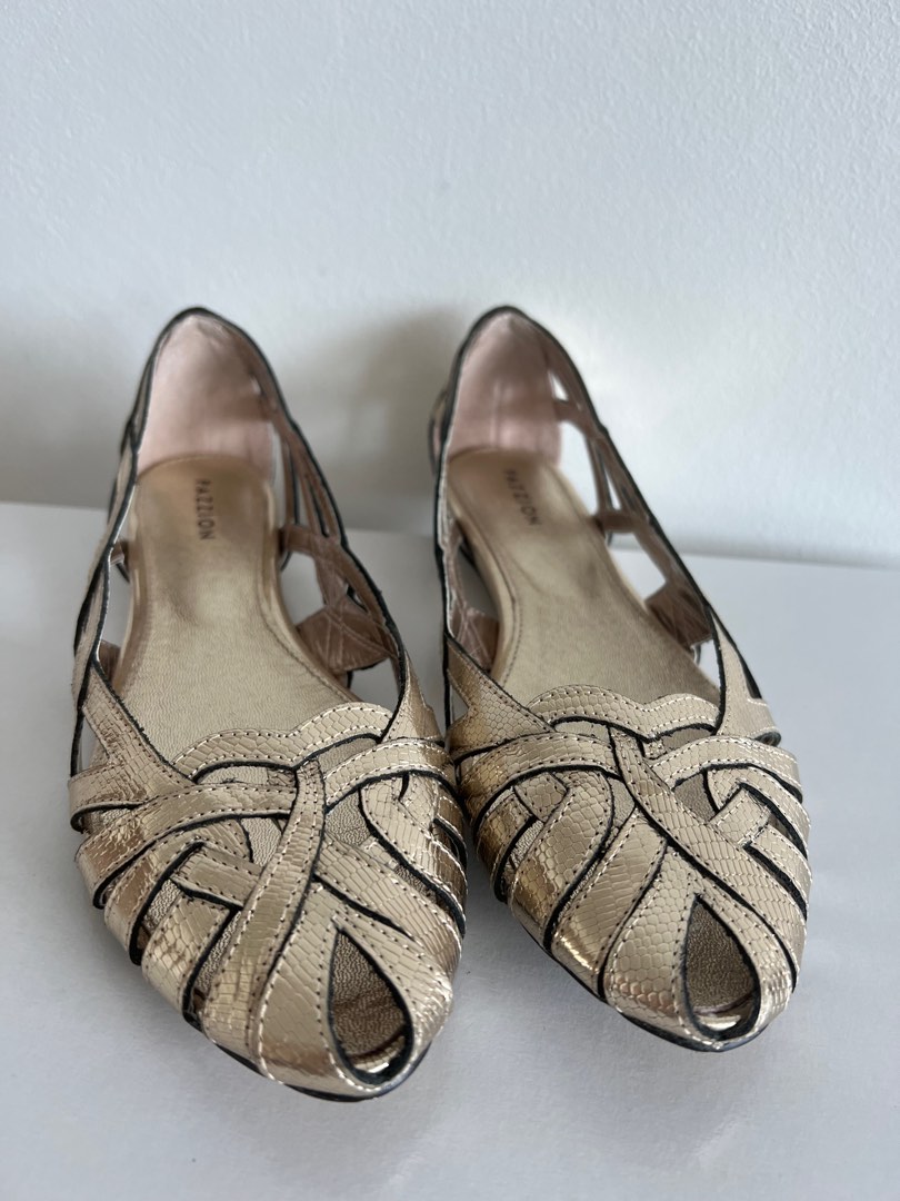 Pazzion shoes, Women's Fashion, Footwear, Flats on Carousell