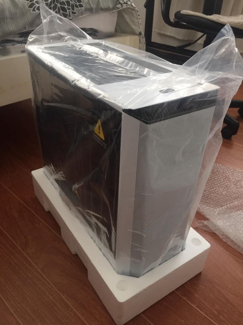 Phanteks Eclipse P360A (White) with D-RGB, Computers & Tech, Parts ...