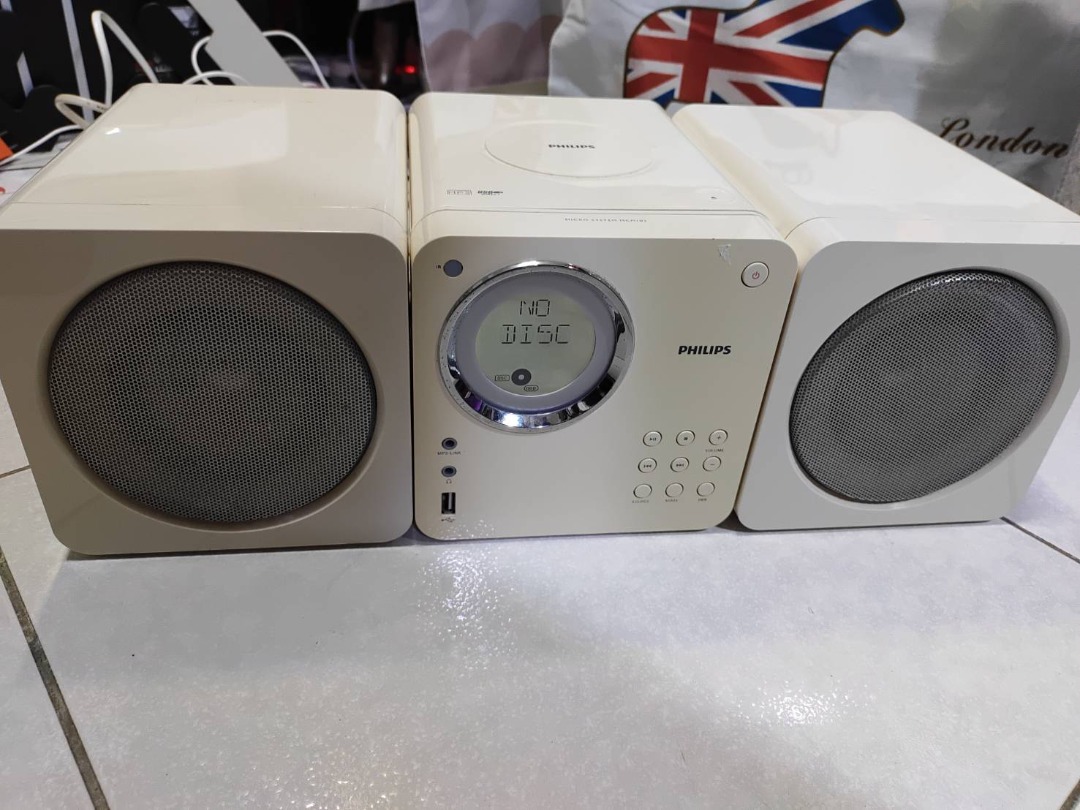 Philips飛利浦 Music Cube方塊型超迷你音響 CD可讀但老化 USB 收音機都正常 MCM103/96, 電視及其他電器 ...