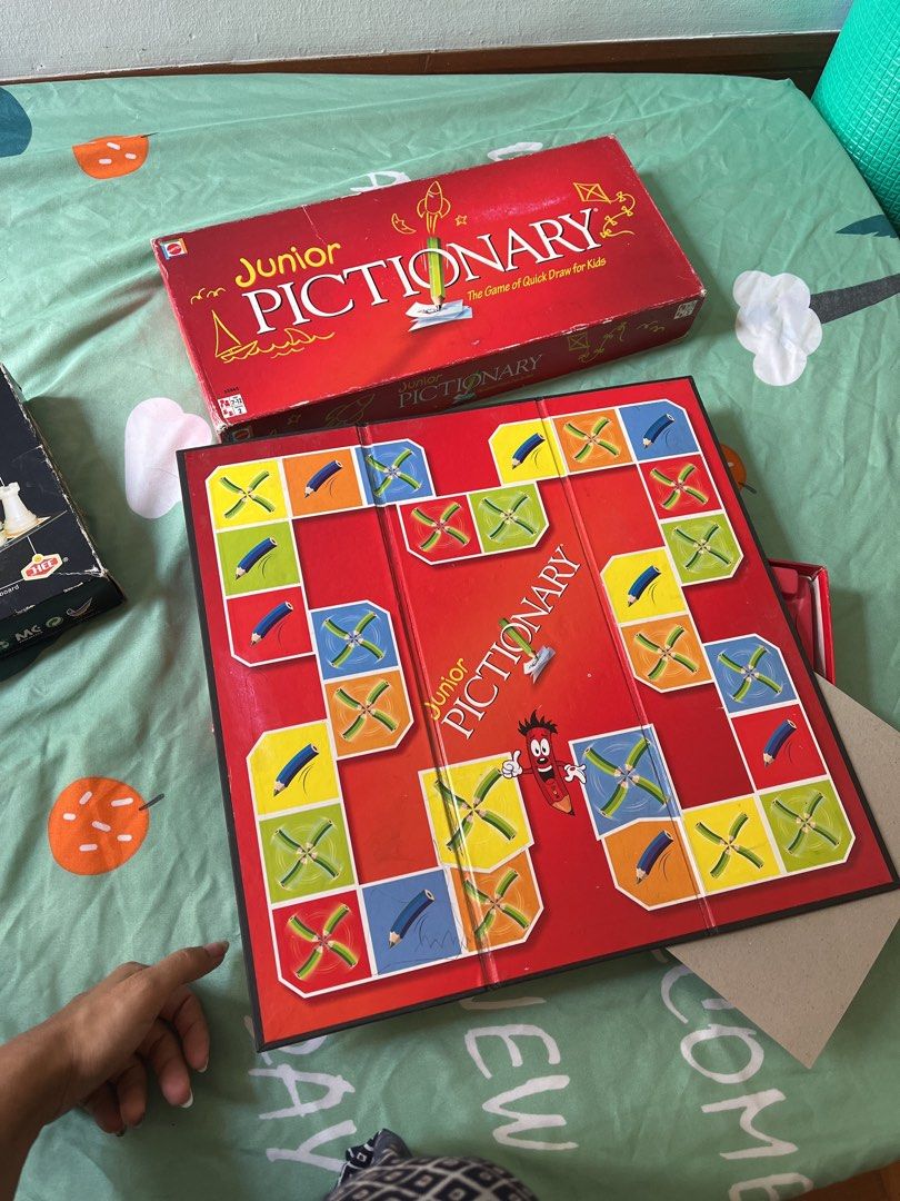 Pictionary, Hobbies & Toys, Toys & Games on Carousell