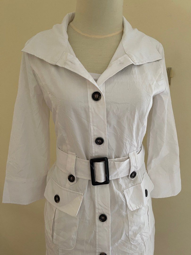 Prash notes Coat putih lengkap belt dan serut pinggang, Fesyen Wanita ...