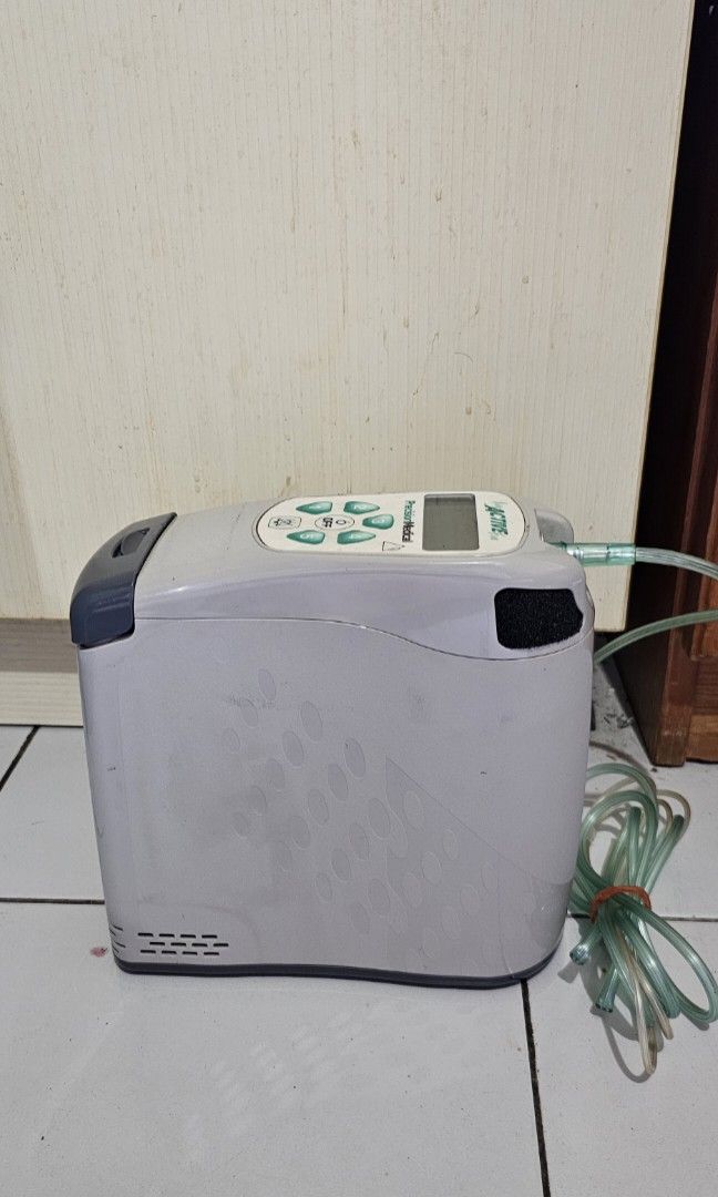 Precision Medical Live Active Five portable oxygen concentrator, Health ...