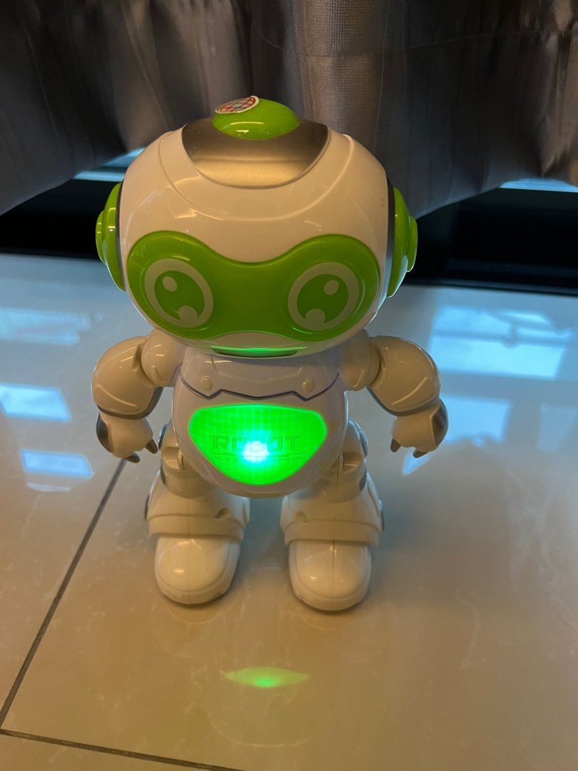 Robot musical and lighting toy, Hobbies & Toys, Toys & Games on Carousell