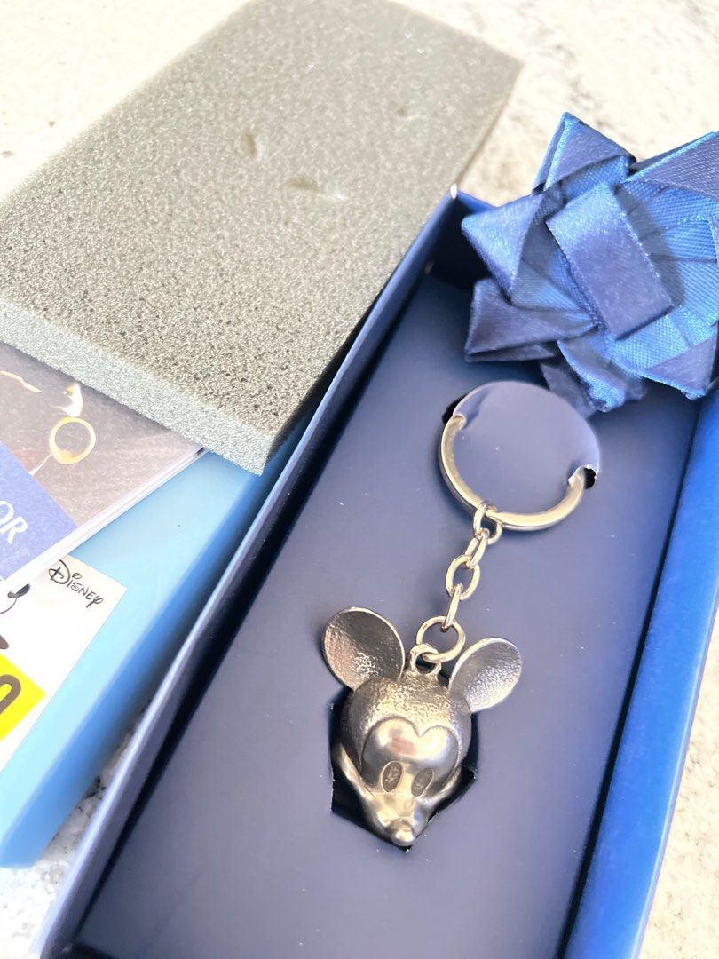 Royal Selangor Pewter Mickey Mouse keychain, Hobbies & Toys ...