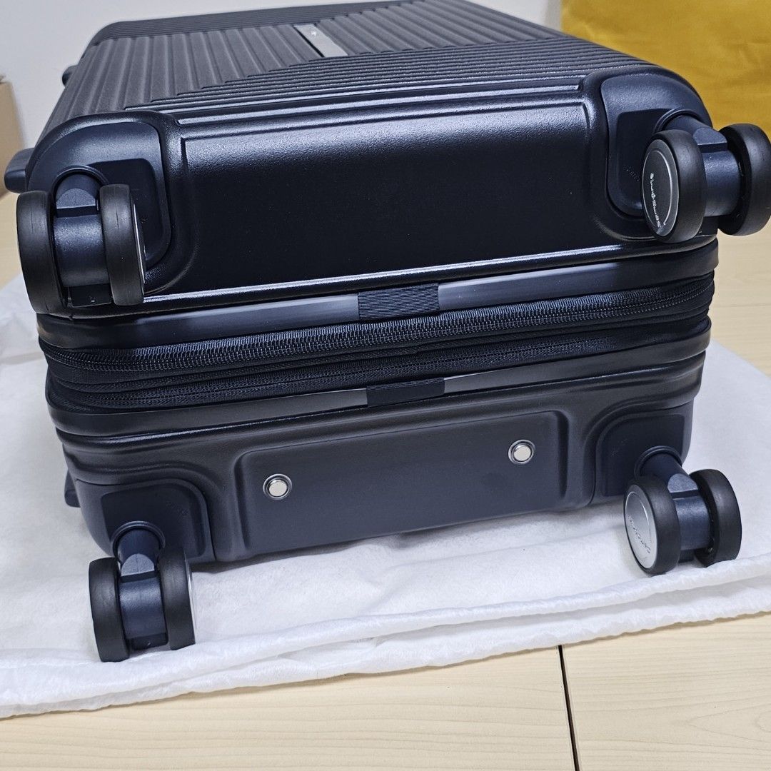 Samsonite Luggage Apinex Spinner 50/20 EXP Cabin 20“, Hobbies & Toys ...