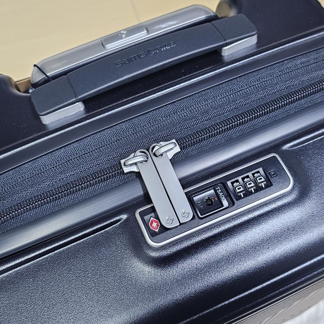 Samsonite Luggage Apinex Spinner 50/20 EXP Cabin 20“, Hobbies & Toys ...