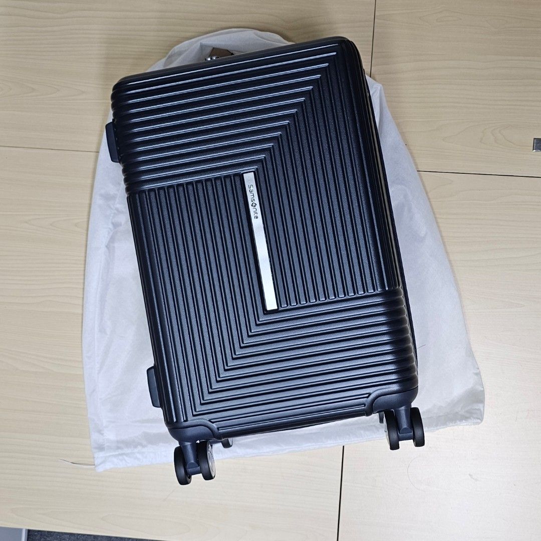 Samsonite Luggage Apinex Spinner 50/20 EXP Cabin 20“, Hobbies & Toys ...