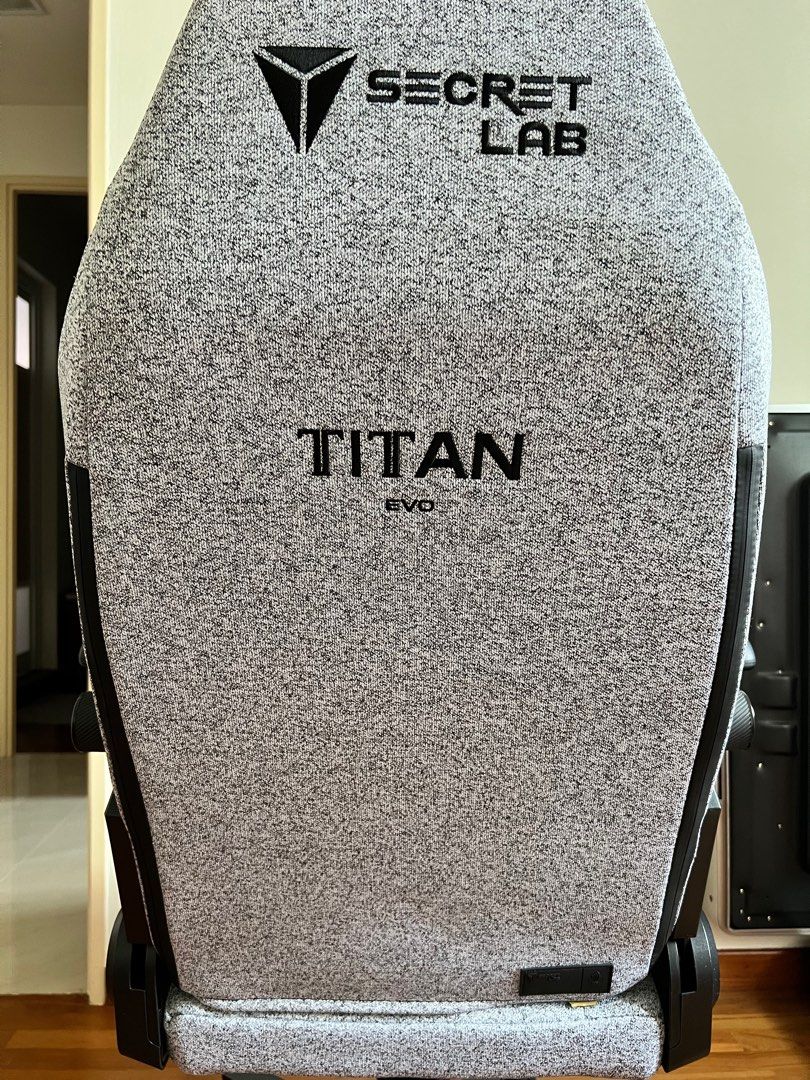 Secret Lab Chair, Furniture & Home Living, Furniture, Chairs on Carousell