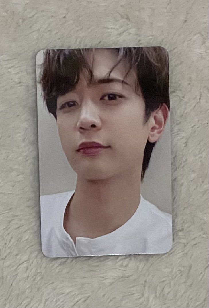 SHINee Minho Chase Beginning Ver Official Photocard PC, Hobbies & Toys ...