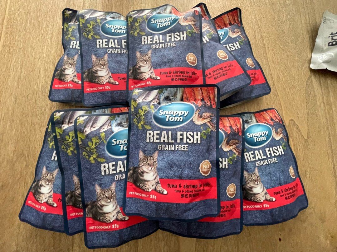 Snappy Tom Cat Food, Pet Supplies, Pet Food on Carousell