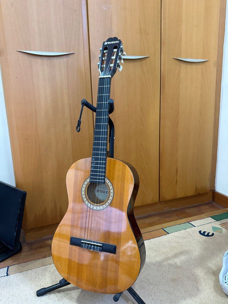 Suzuki 3/4 Classical Guitar, Hobbies & Toys, Music & Media, Musical Instruments on Carousell