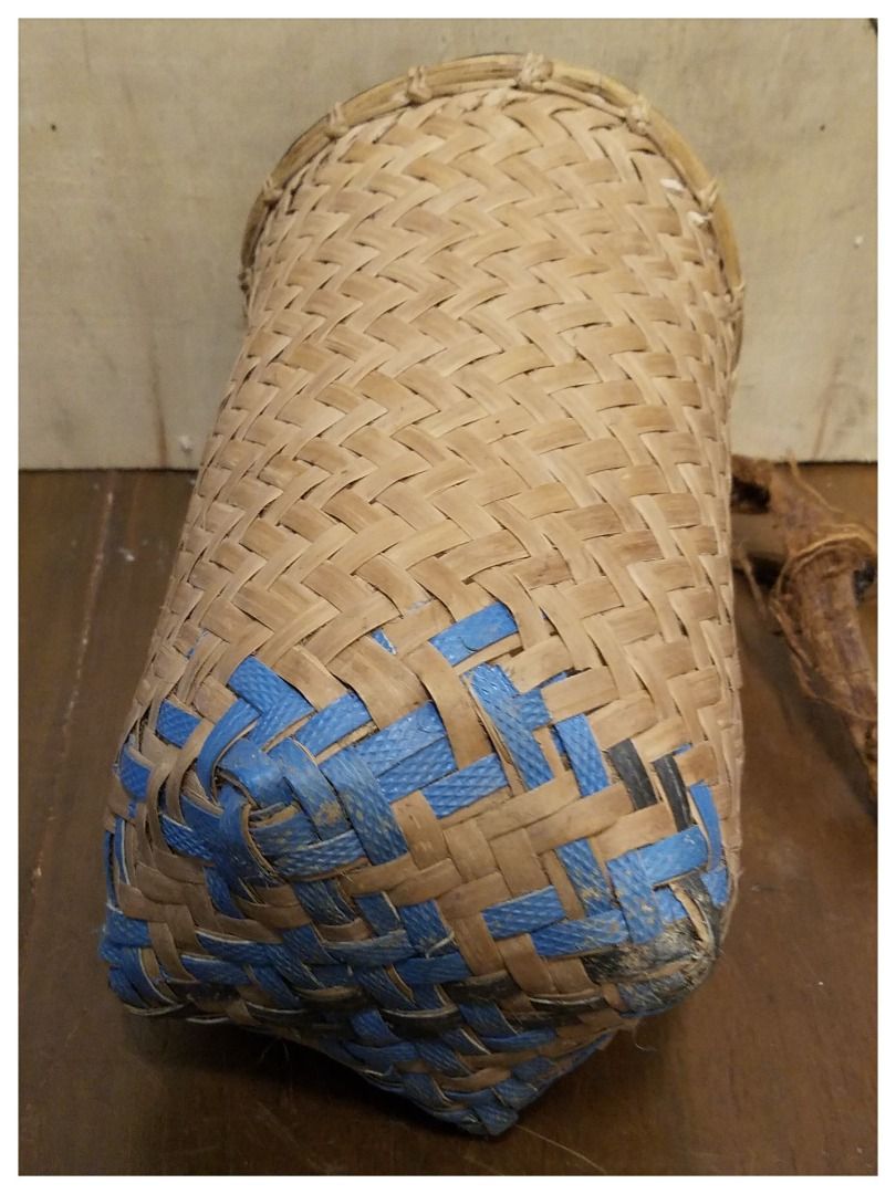 Tas Cupai Anyaman Rotan Tempo Dulu Khas Dayak Iban, Aksesoris Mobil di ...