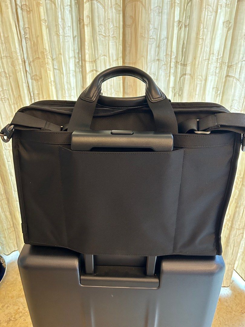 TUMI Alpha 2 Compact Large Screen Laptop Brief, 男裝, 袋, 公事包 - Carousell