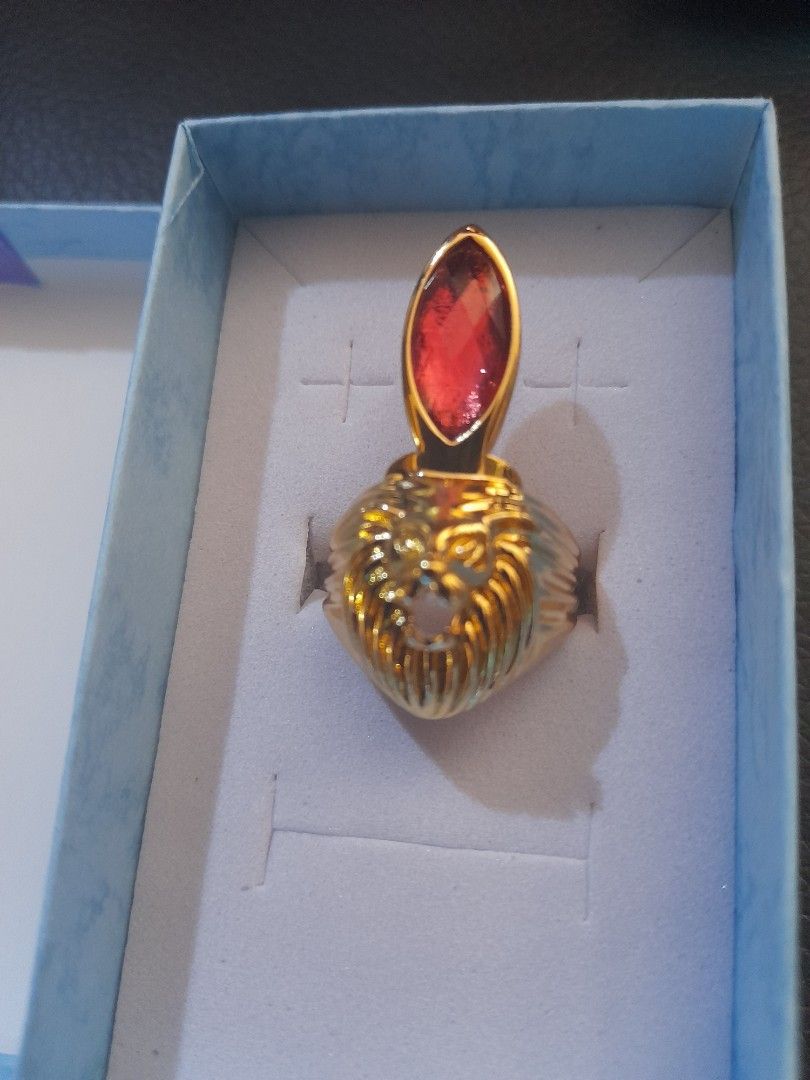 Ultraman leo ring, Women's Fashion, Jewelry & Organisers, Rings on Carousell