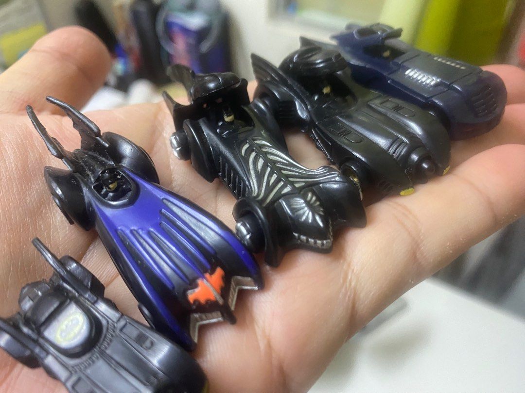 Vintage 1996 Microverse Batman Batmobile (opening canopy), Hobbies ...