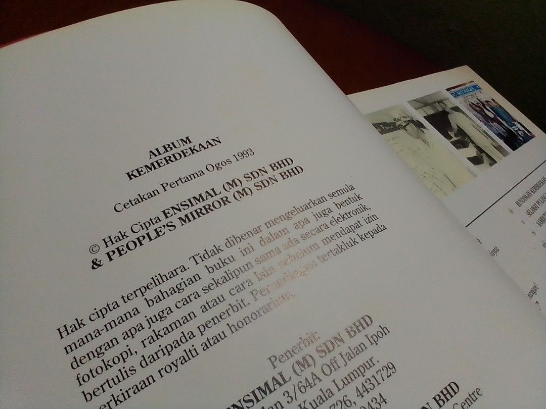 Vintage Buku Album kemerdekaan / Cetakan pertama 1993 / Hard cover ...