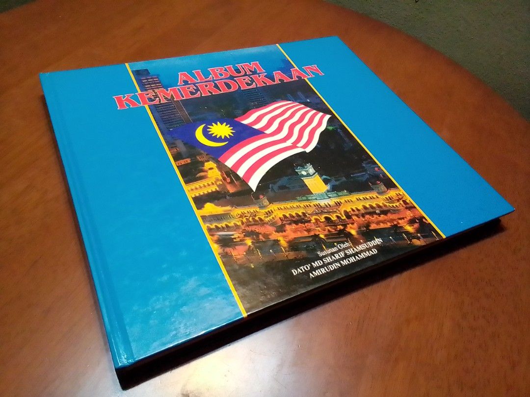 Vintage Buku Album kemerdekaan / Cetakan pertama 1993 / Hard cover ...