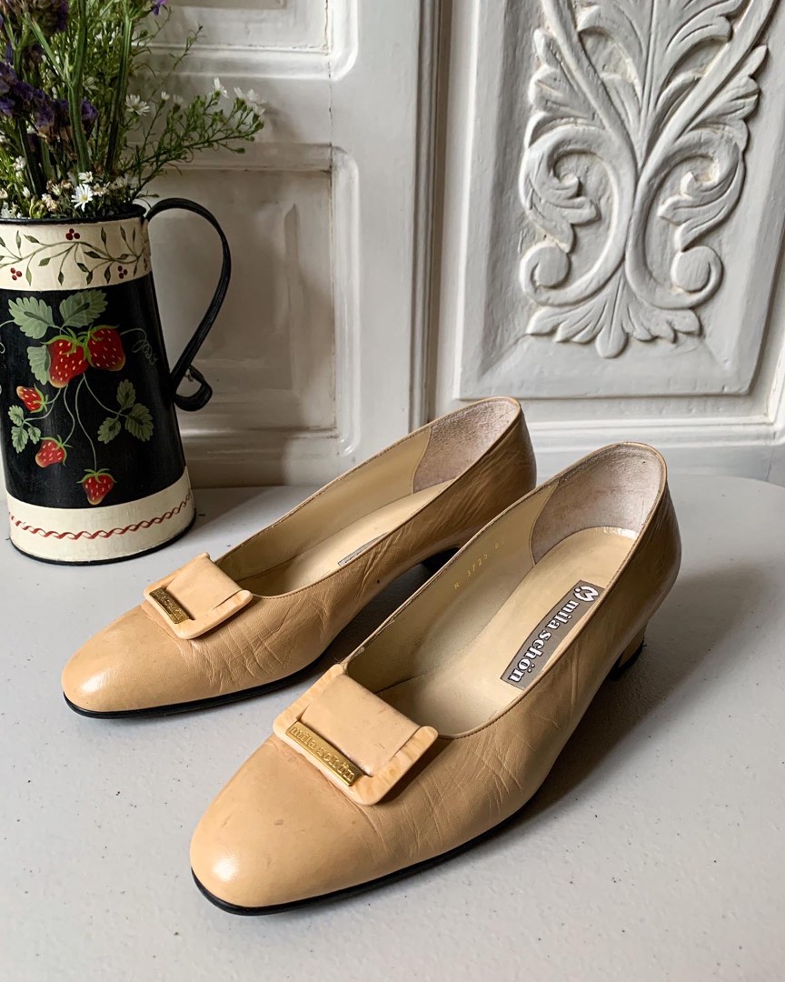 Vintage Mila Schon beige pump shoes Made in Japan on Carousell