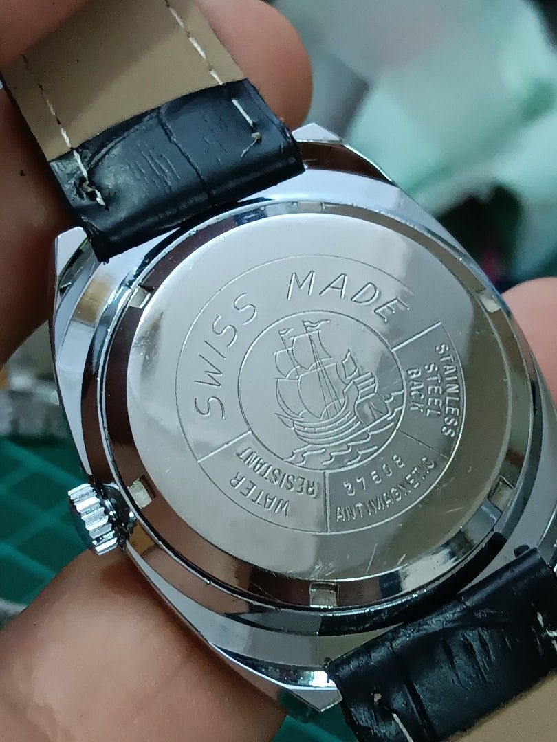 Vintage Oyaka swiss made NOS hamdwind watch, Hobbies & Toys ...