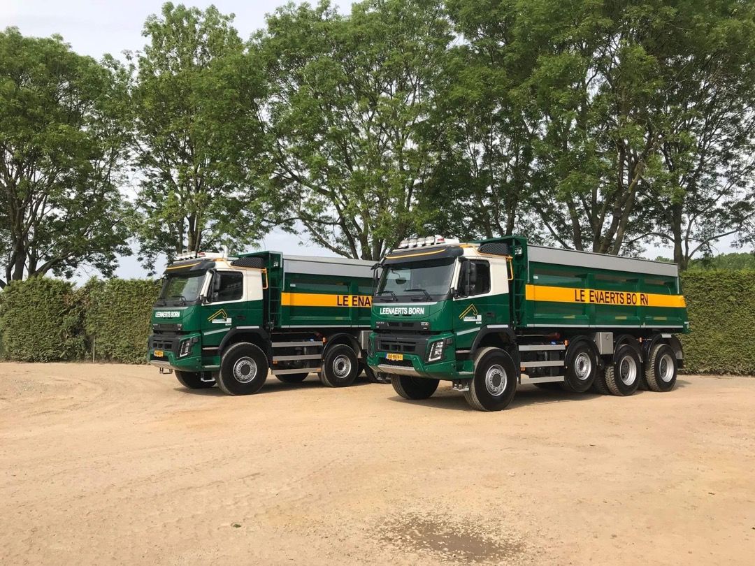 Volvo FMX 8x8 tipper truck 1/50 diecast brand new!, Hobbies & Toys ...