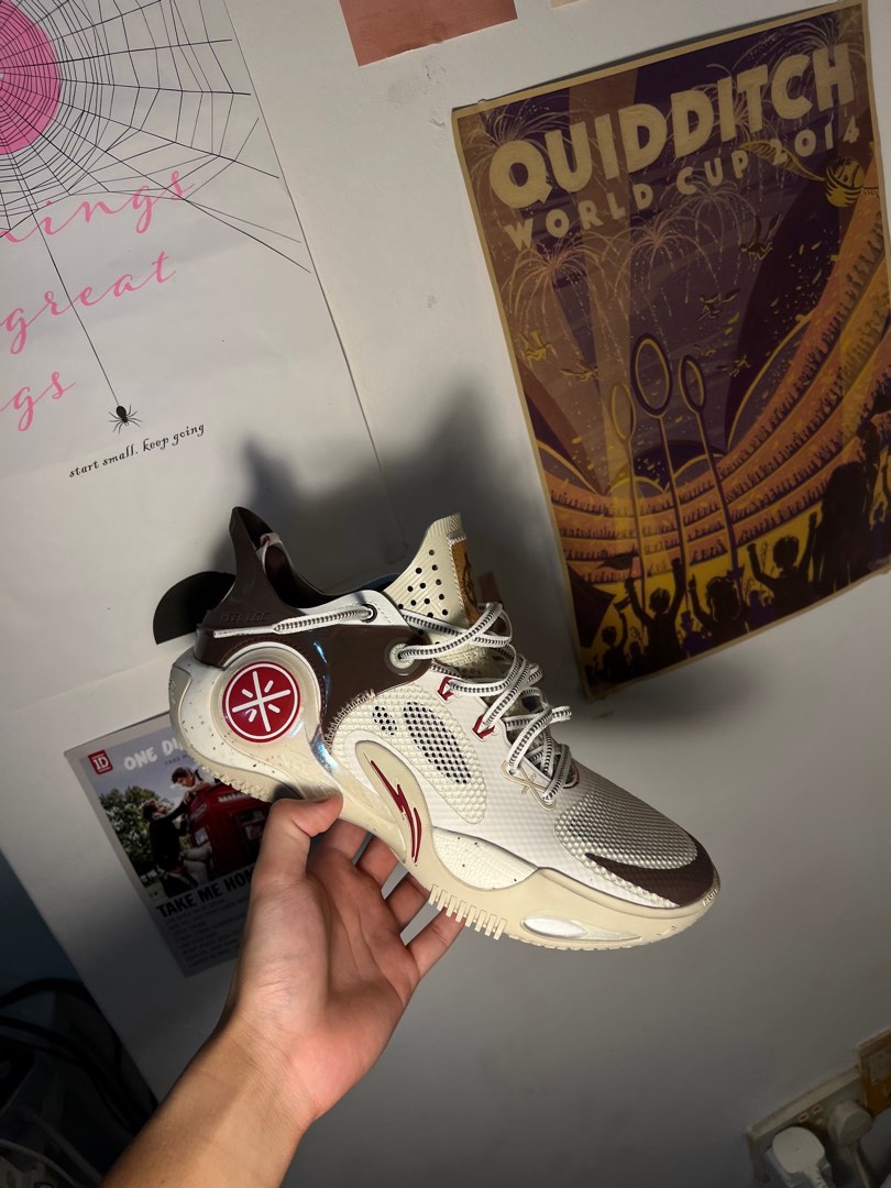 wade fission 8 latte, Men's Fashion, Footwear, Sneakers on Carousell