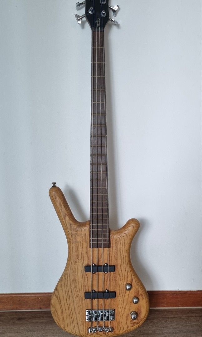 Warwick Corvette Standard 4 string bass, Hobbies & Toys, Music & Media ...