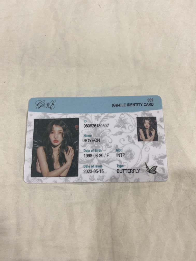 [UPDATED] WTS Gidle Soyeon ID Card, Hobbies & Toys, Memorabilia ...
