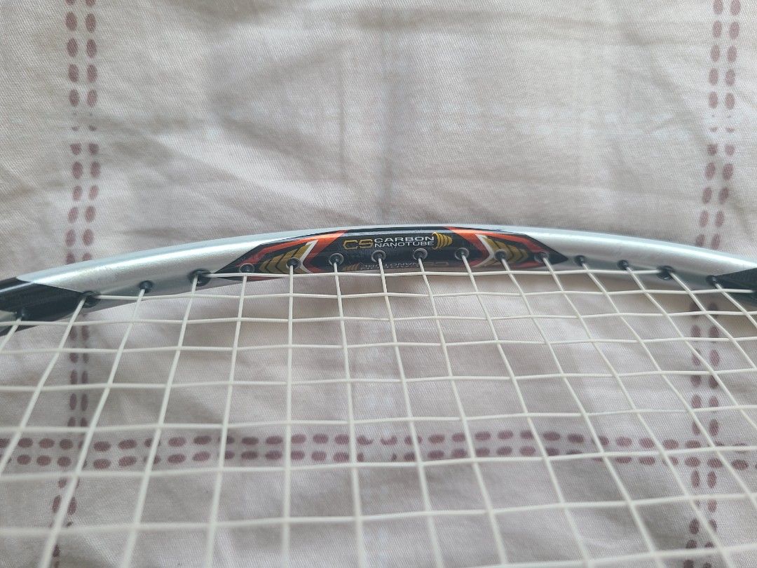Yonex YY ArcSaber 8 DX羽毛球拍, 運動產品, 運動與體育, 運動與體育 - 球拍和球類運動 - Carousell