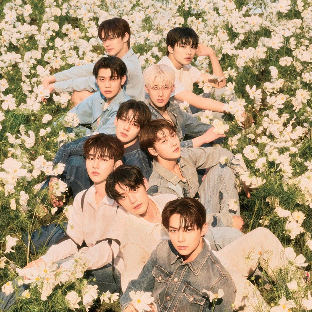 ZEROBASEONE (ZB1) - Magazine 1st Look : 258, 2023, Hobbies & Toys ...