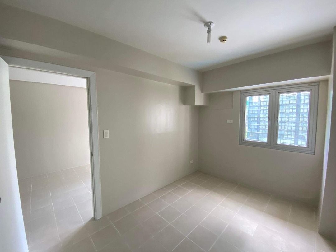 1 Bedroom Avida 9th BGC (brand new) on Carousell