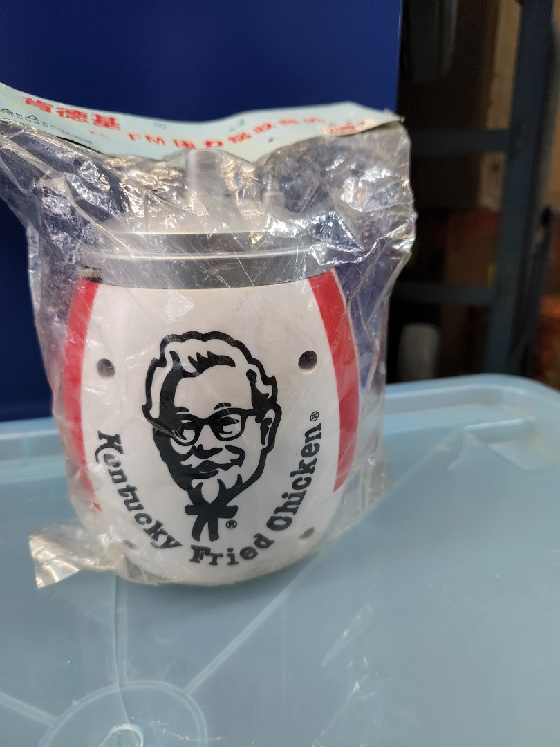 全新 肯德基 上校 壓力鍋 型 KFC FM 收音機 懷舊 收藏品, 興趣及遊戲, 收藏品及紀念品, 古董收藏 - Carousell