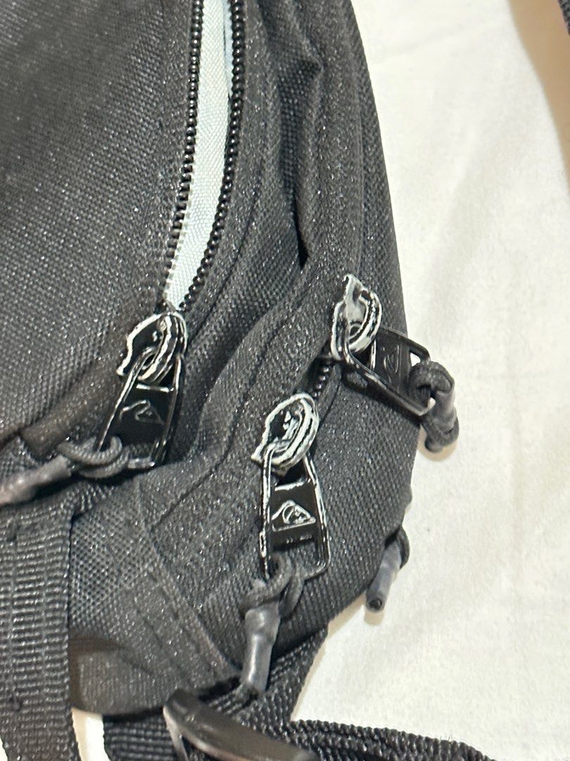 QUICKSILVER Black Waist Pack, Men's Fashion, Bags, Belt bags, Clutches ...