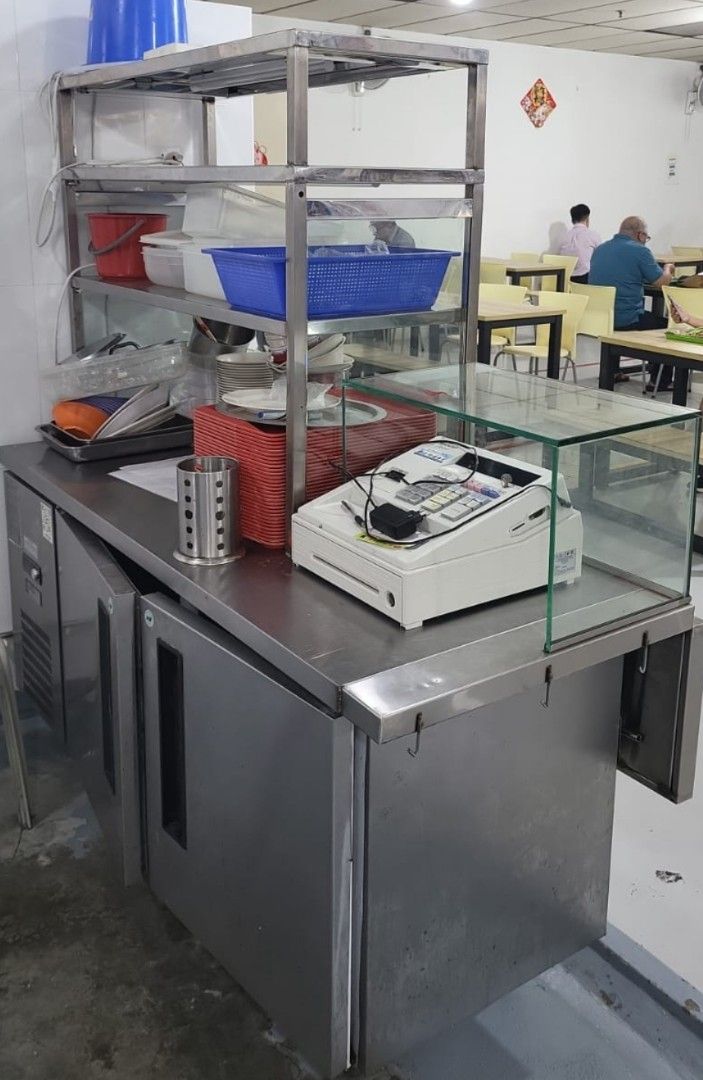 Chiller with rack, Furniture & Home Living, Kitchenware & Tableware ...