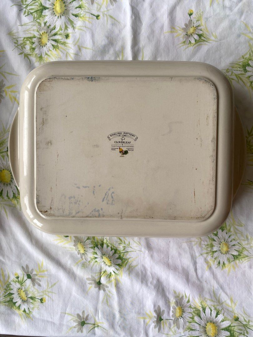 Cloverleaf Pottery Farm Animals line Rooster Baking Dish/Tray on Carousell