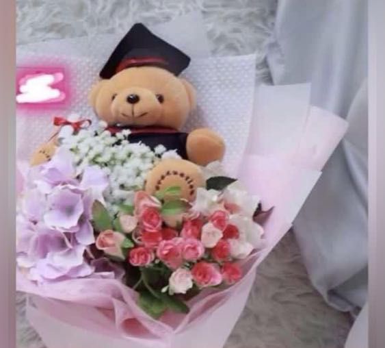 Convocation flower bouquet graduation artificial, Hobbies & Toys ...