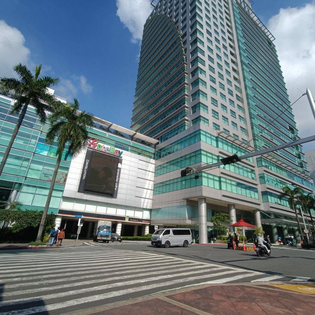 Cubao Condo Manhattan Parkway on Carousell