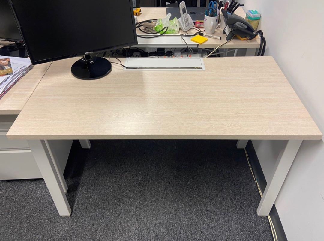 Desk work/office/computer, 傢俬＆家居, 傢俬, 其他家居傢俬 - Carousell