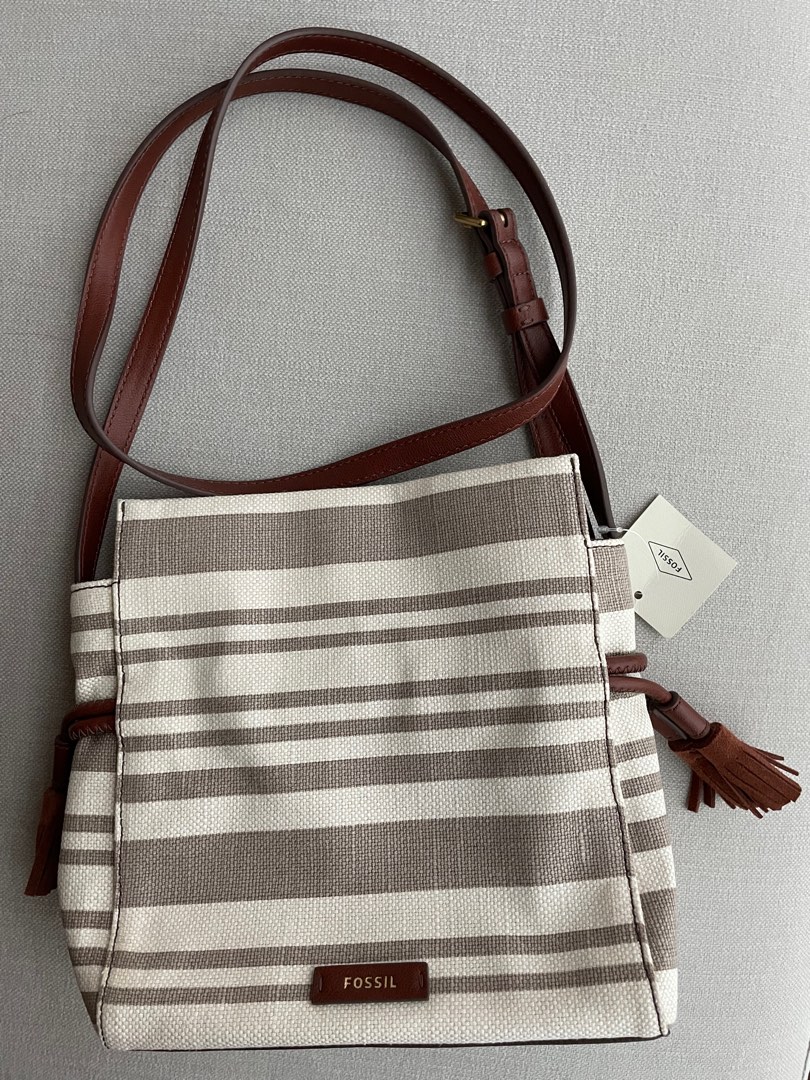 Fossil bag, Women's Fashion, Bags & Wallets, Cross-body Bags on Carousell