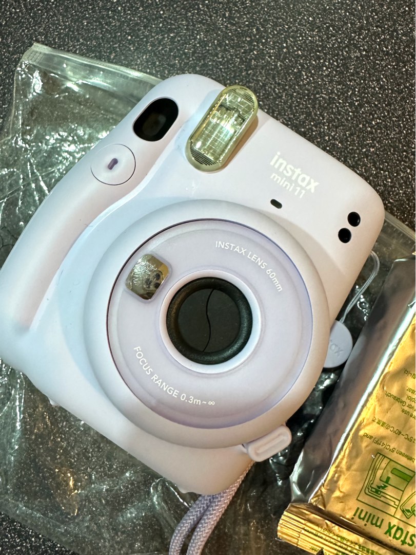 Fujifilm Instax Mini 11 - purple/ violet, Photography, Cameras on Carousell