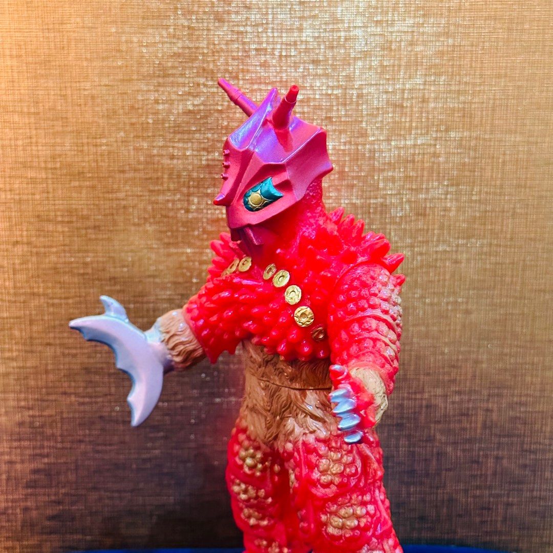GIANT YAPOOL - Ultraman Ultra Monster Series 58 VINTAGE 1994 Bandai ...