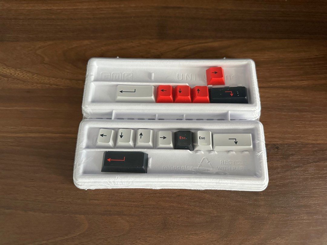 GMK Redline keycaps [Base + dashboard + alternate kits], 電腦＆科技, 電腦周邊及配件 ...
