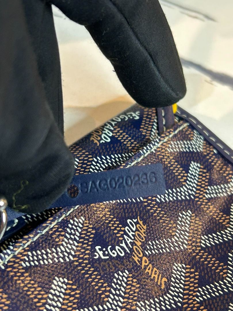 Goyard Mini anjou Navy blue SAG 020236, Luxury, Bags & Wallets on Carousell