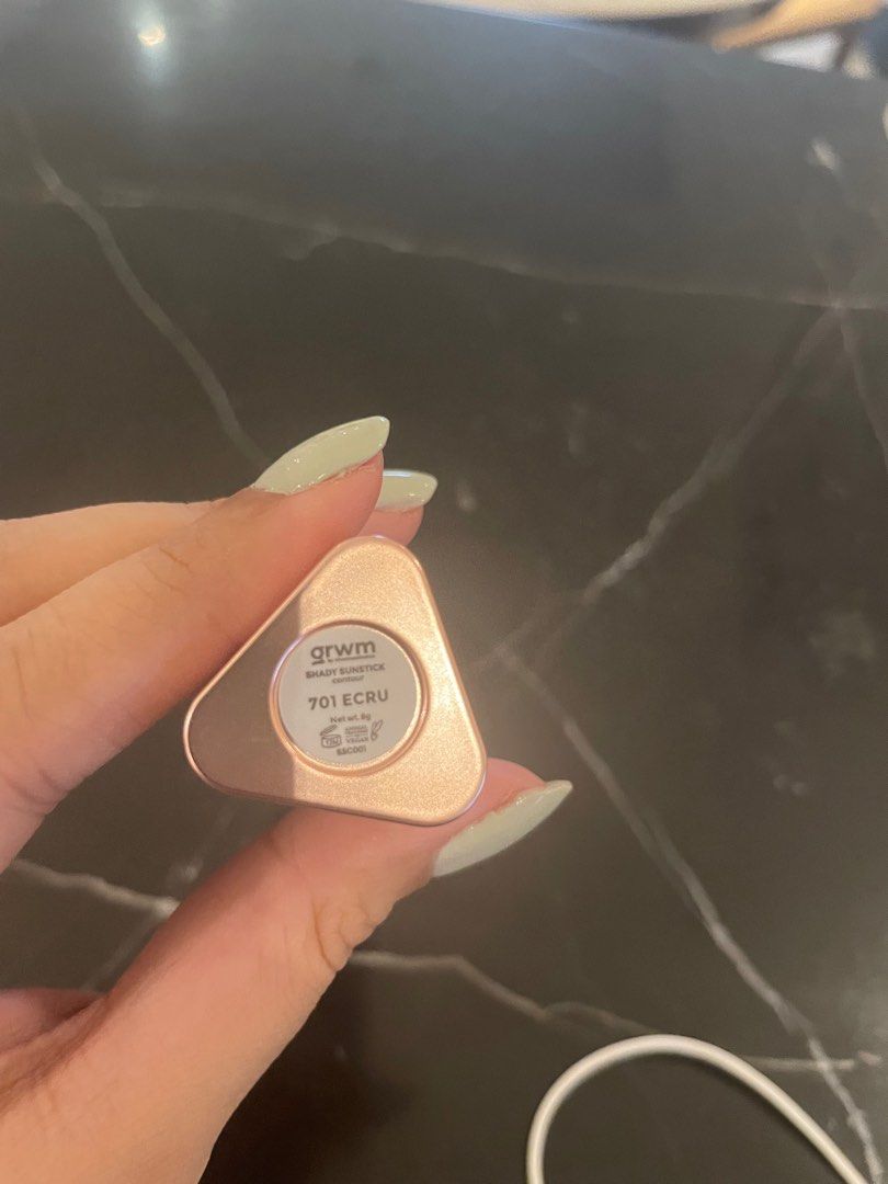 GRWM Contour Stick on Carousell