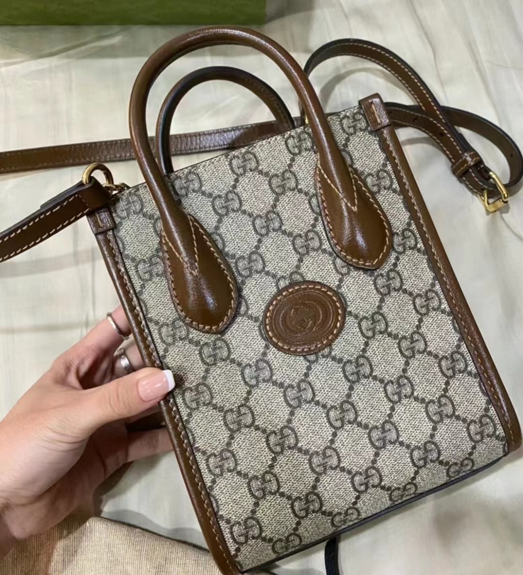 Gucci Retro Tote Bag, Luxury, Bags & Wallets on Carousell