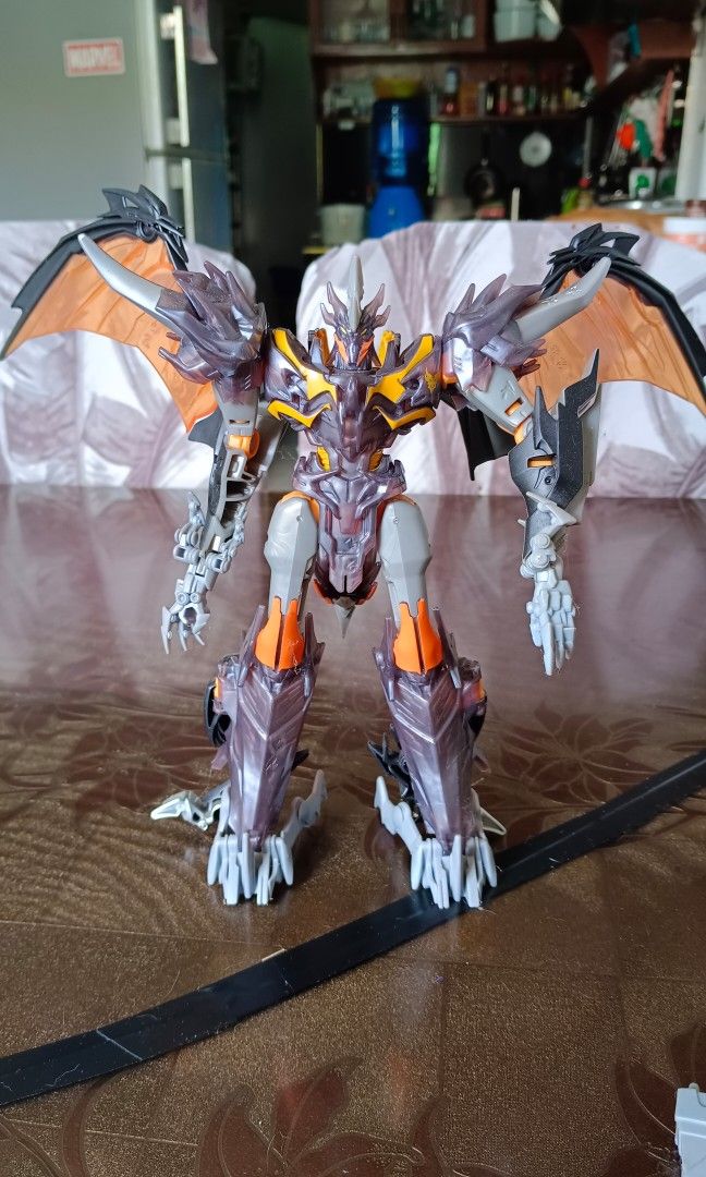 Hasbro VOYAGER CLASS UPSCALED PREDAKING | TRANSFORMERS PRIME BEAST ...